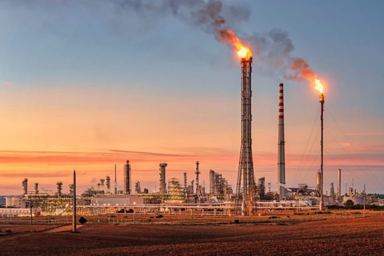 What is Refinery Flare and How Does It Work? - Petro structure company